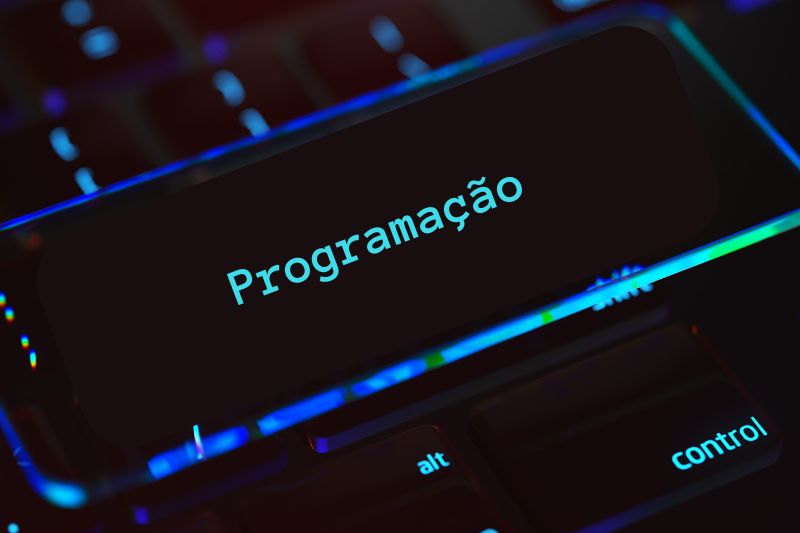 Qual linguagem de programação é a mais fácil de aprender? | iMasters