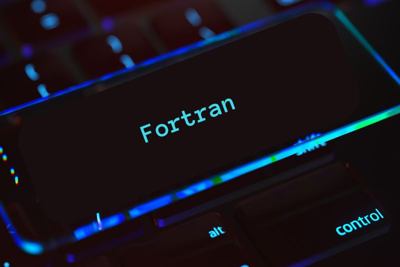 Fortran: a mais antiga linguagem de programação ainda em uso | iMasters